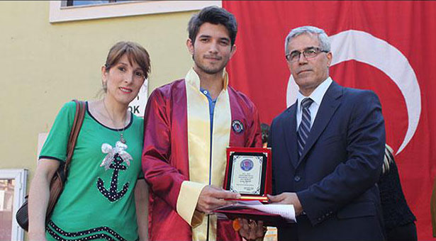 Ali İsmail ve Berkin’i anan öğrencinin birinciliği elinden alındı ...