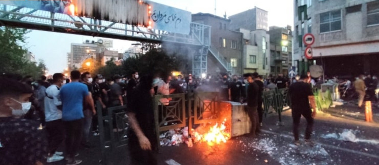 İran’da isyan, etnik fay hatları ve jeopolitik sıklette son durum ...