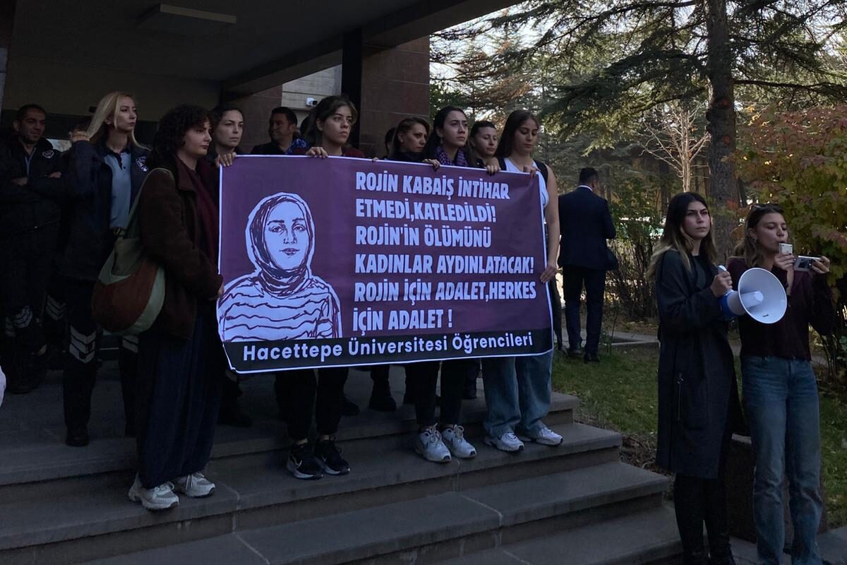 Hacettepe öğrencileri Rojin Kabaiş için yürüdü: “Neden kadınlar ...